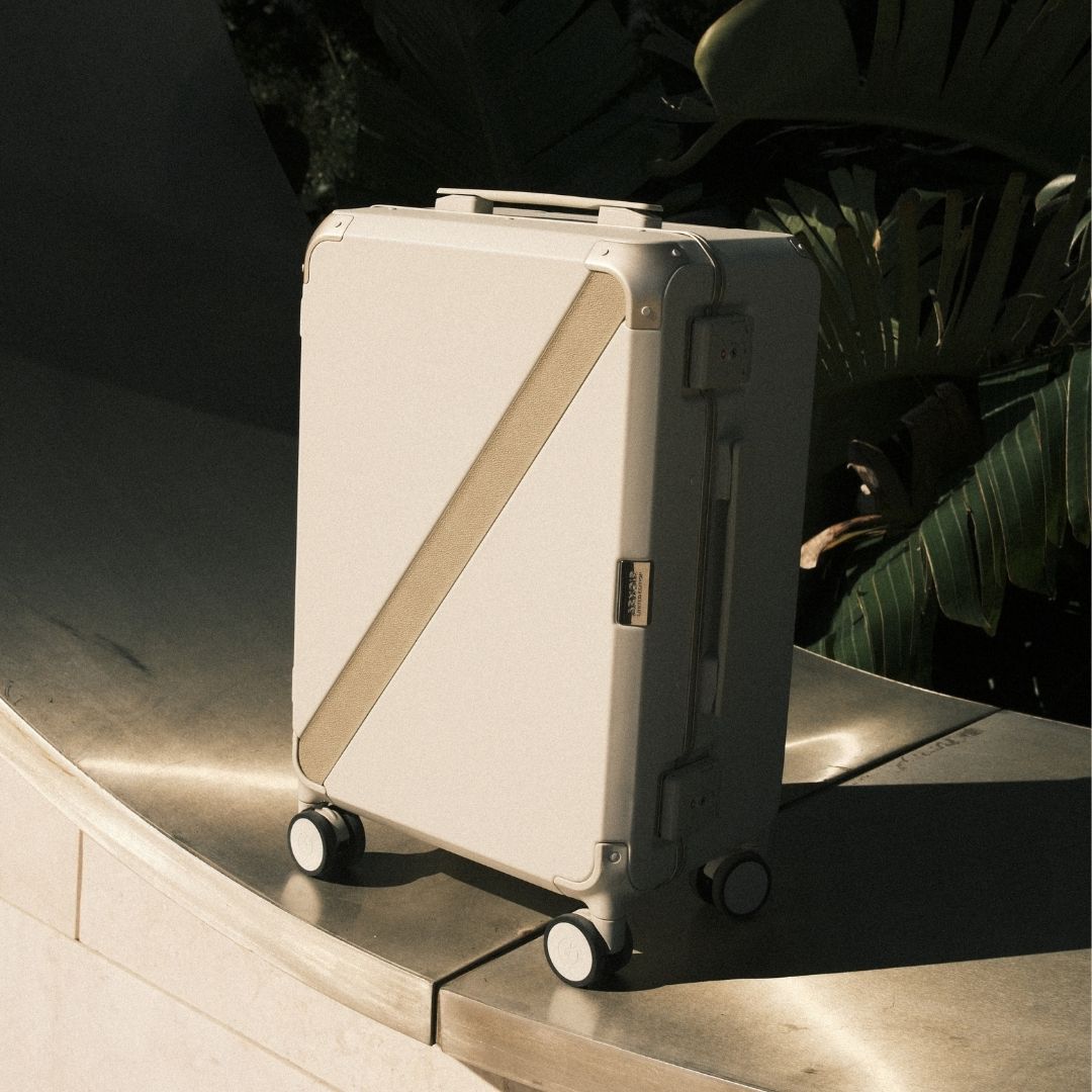 Armoir - The Modern Travel Trunk – ARMOIR